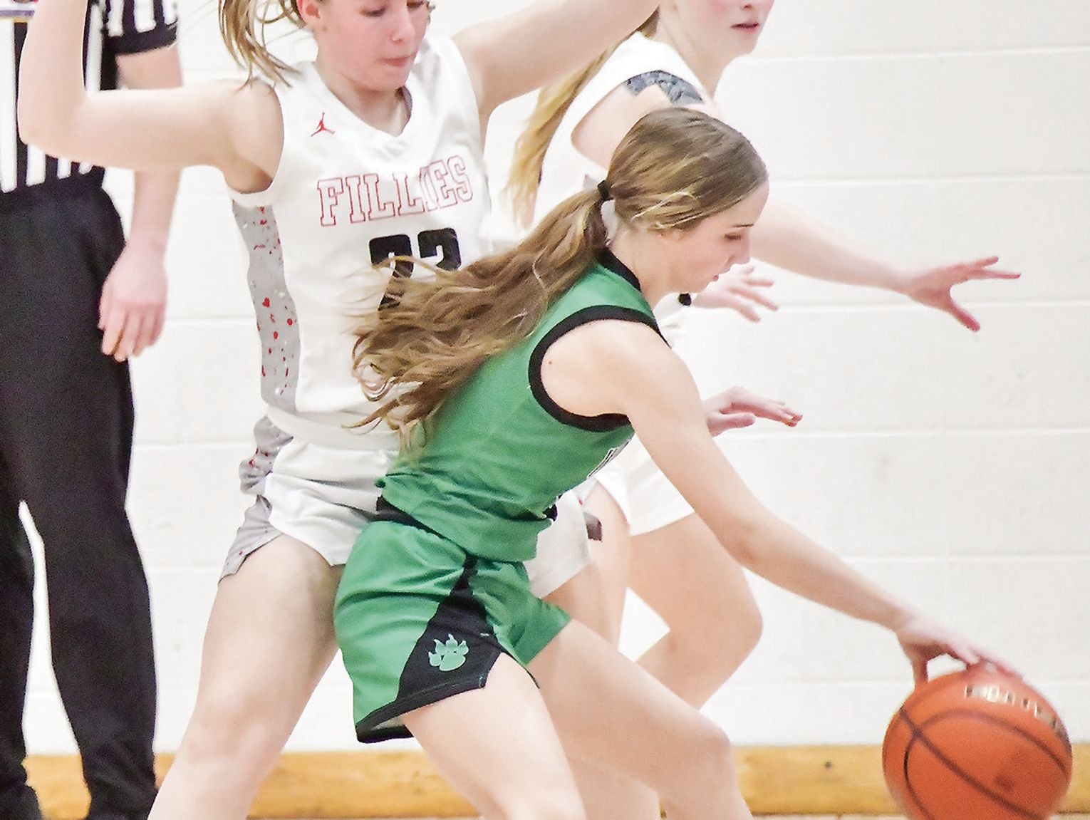 Fillies secure top seed in subdistricts with 59-22 win over Wolverines